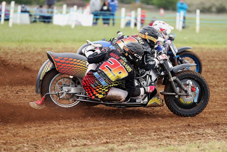 British Grasstrack Racing - Speedway Hub UK